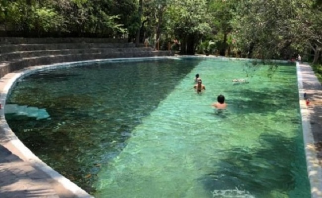 Conoce este bello escenario natural con aguas termales a solo dos horas ...